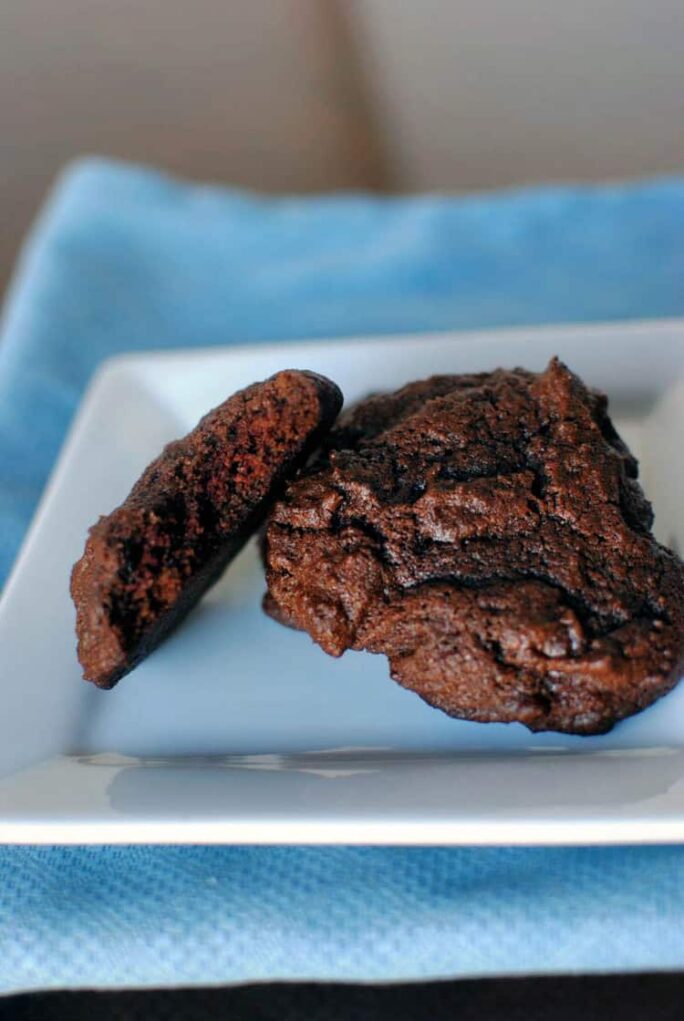 Red Velvet Chip Cookies - Pass The Sushi