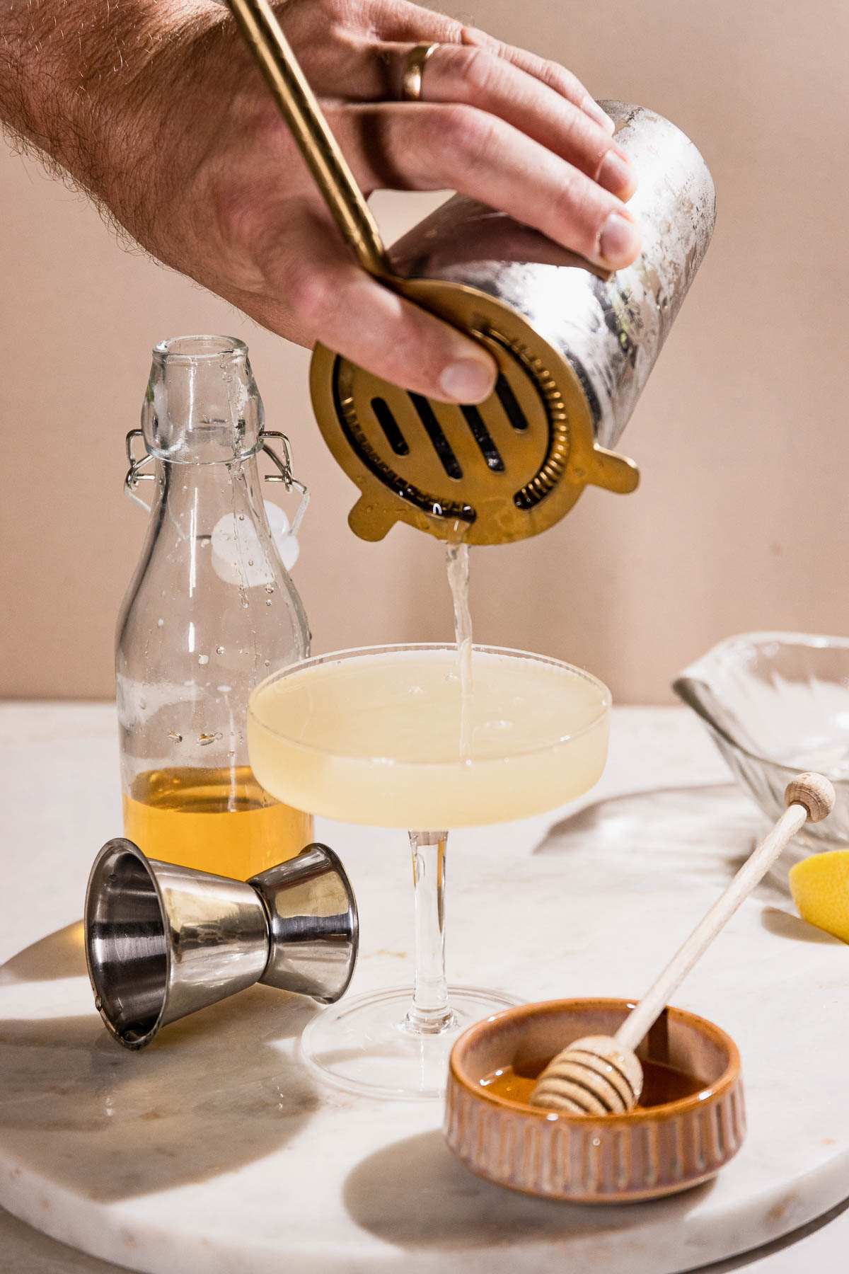 Bees Knees Cocktail | Libation Chronicles