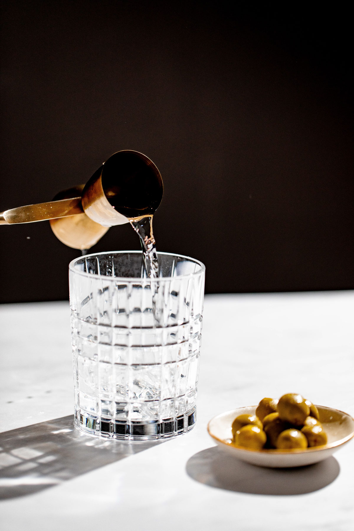 The Perfect Dry Martini Cocktail | Libation Chronicles